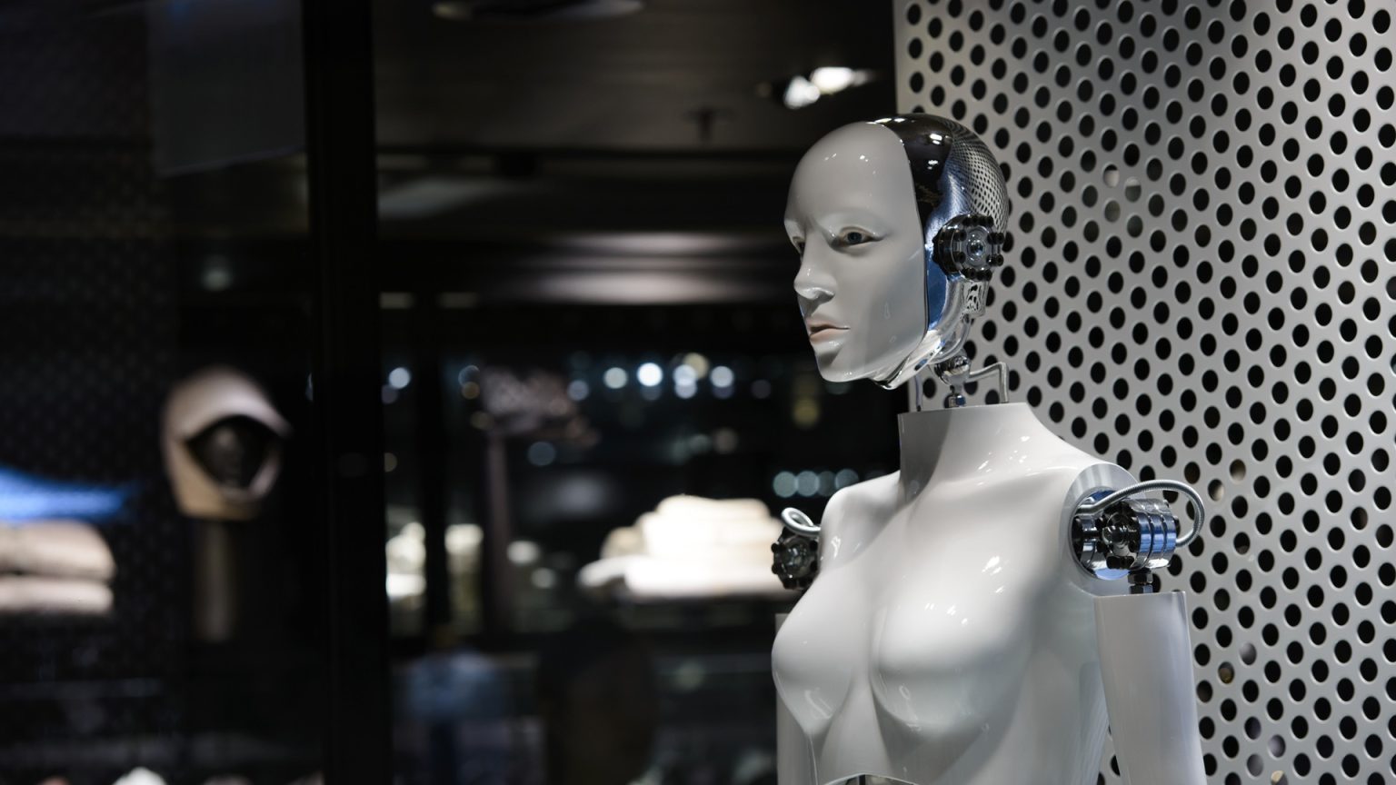 AI transforms retail - Deep Reason AI